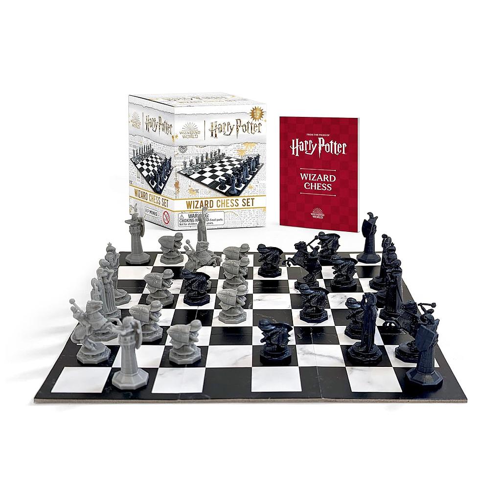 Harry Potter Wizard Chess Set | METROMEDIA